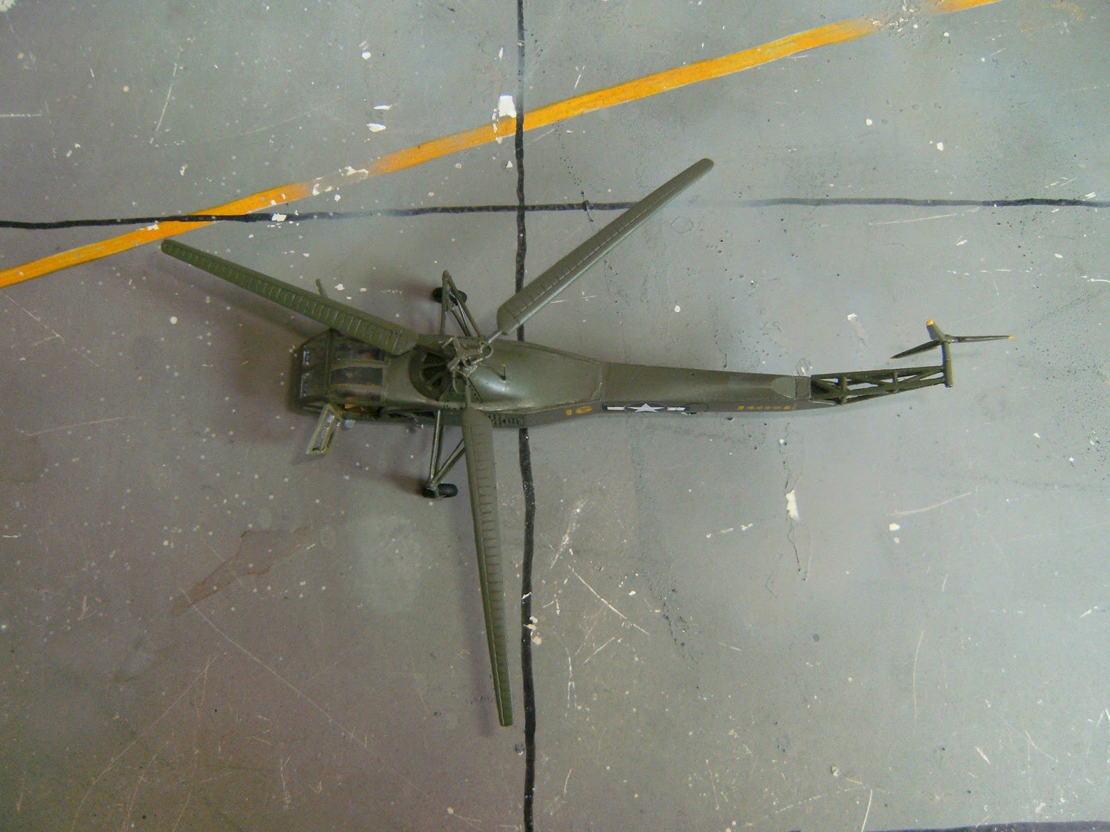 Happyscale-Modellbau: Sikorsky R-4 Hoverfly - aeromodell resin-kit 1/72