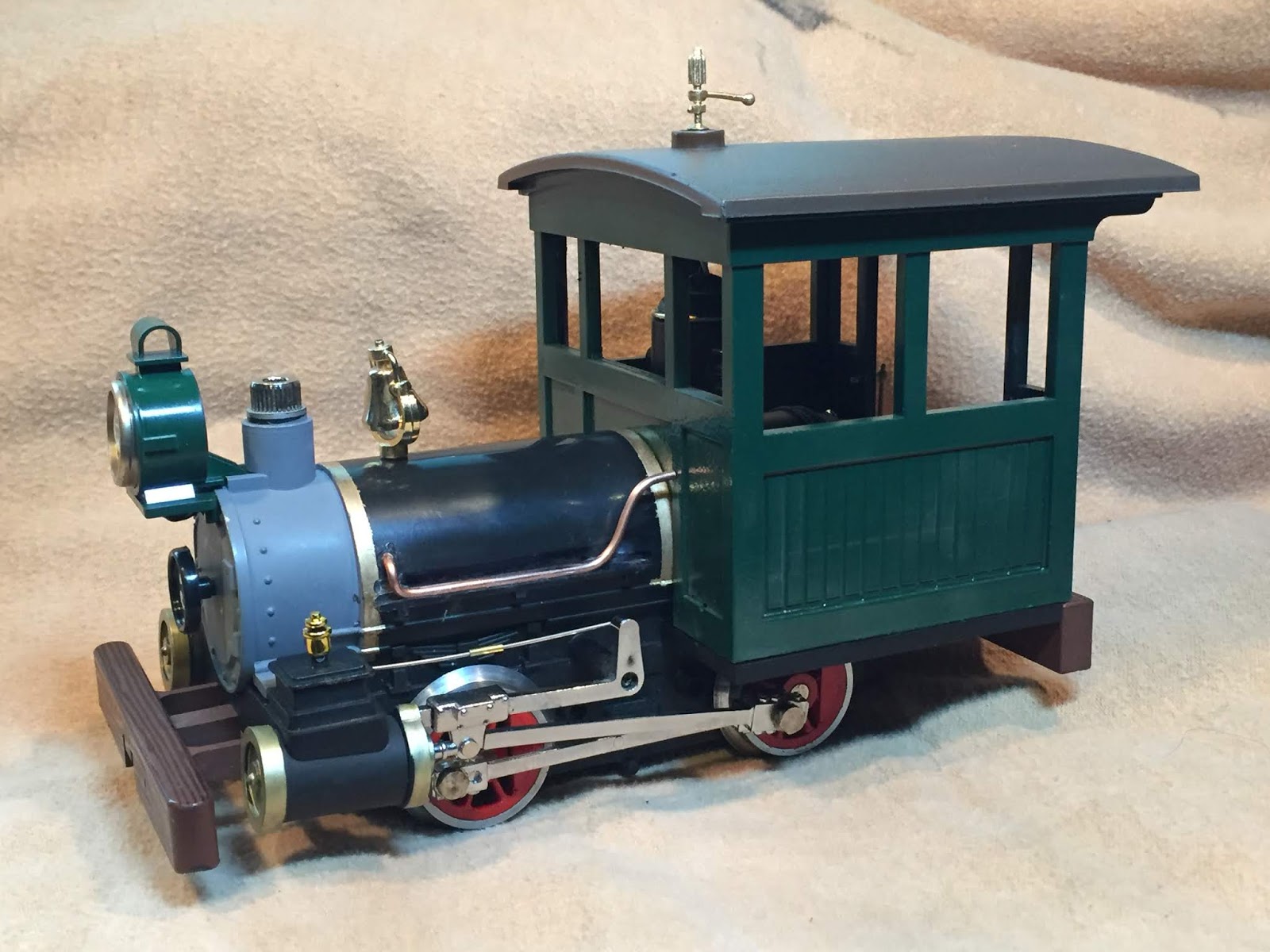 Nature's Wonderland Locomotive Kitbash