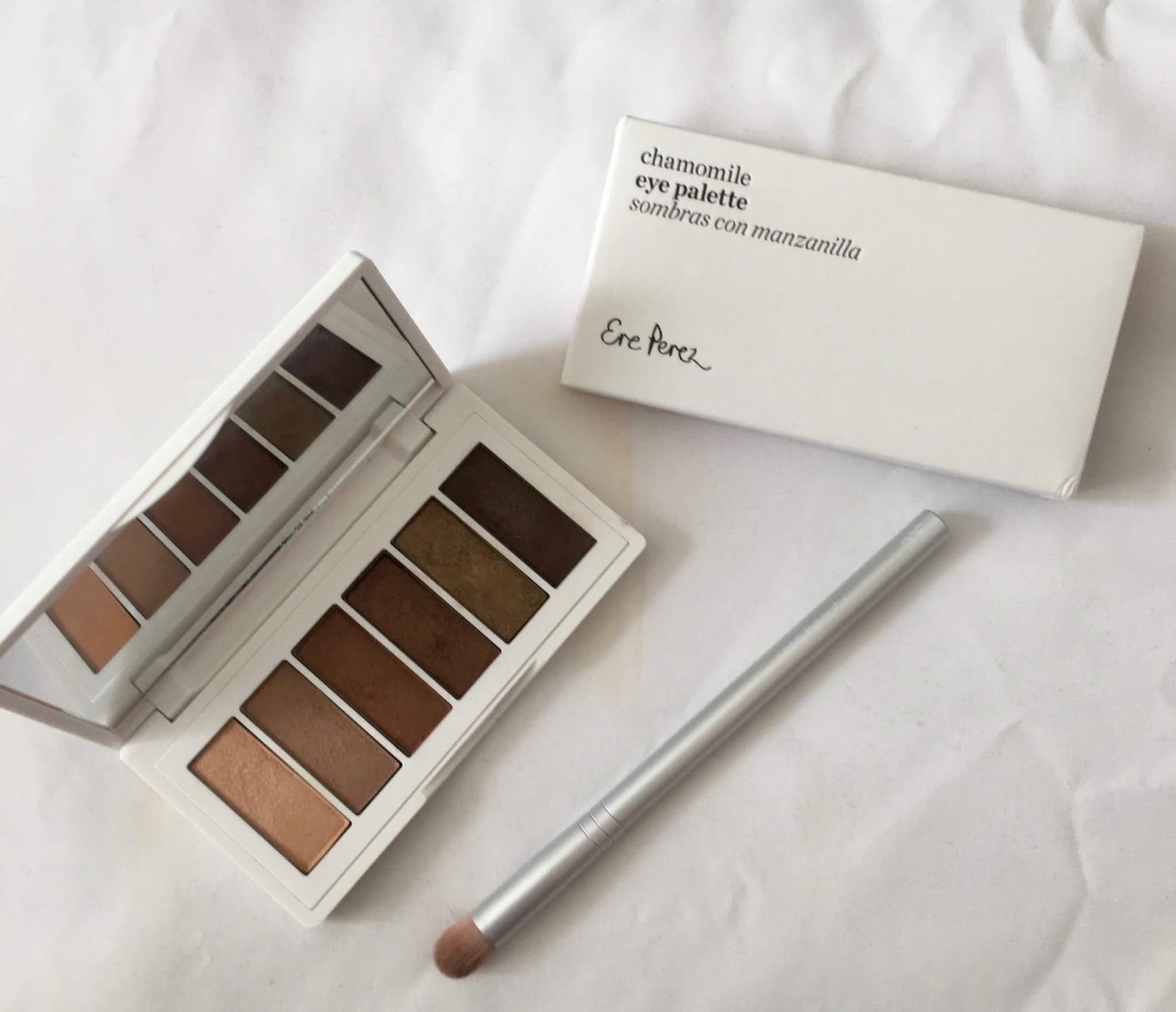 Ere Perez Chamomile Eye Palette in Gorgeous