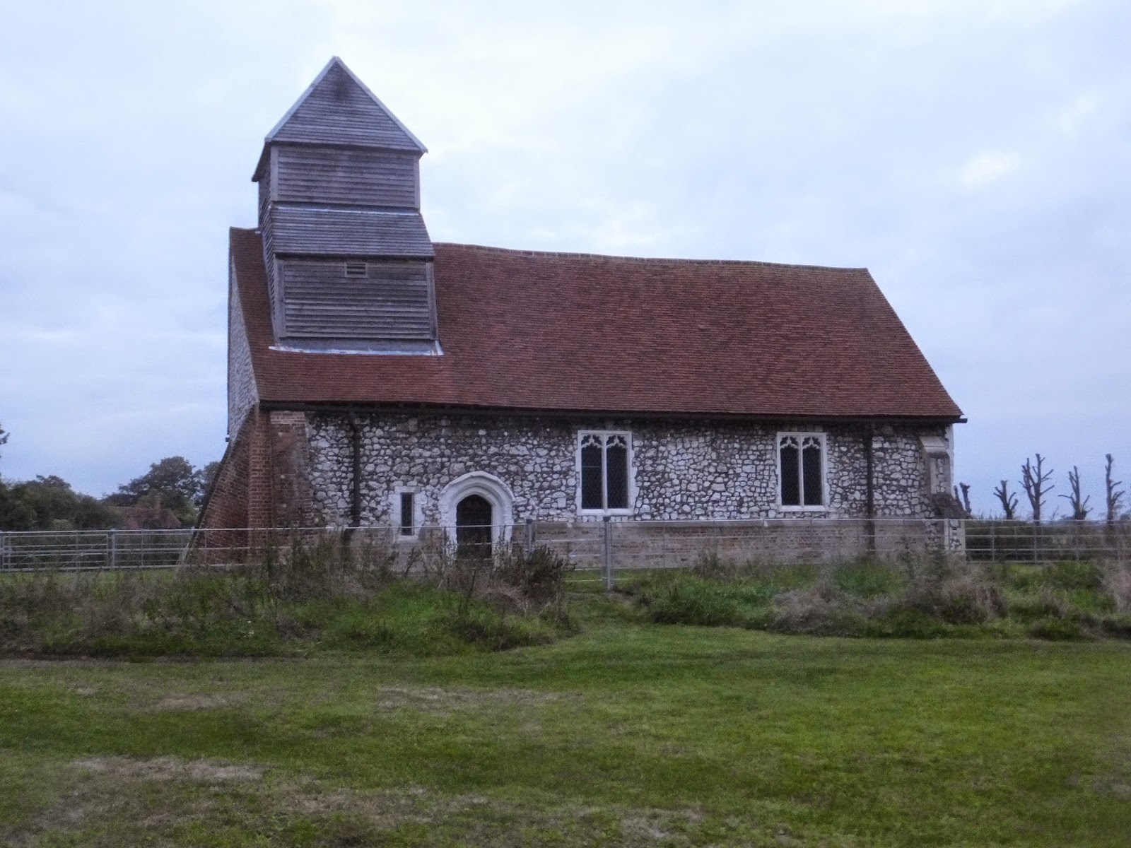 and Millie makes three: Above Boveney Lock (River Thames) – Saturday ...