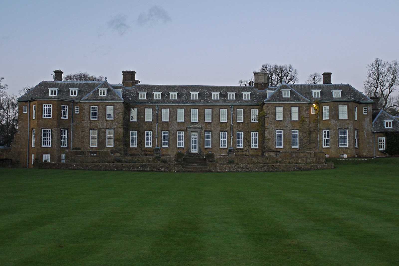 Walking in the country: Upton House and Ratley