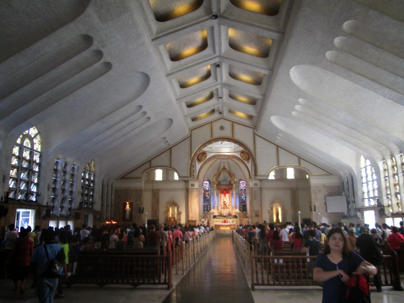 INSPIRING JOURNEY: Quiapo Church: Home of the Black Nazarene