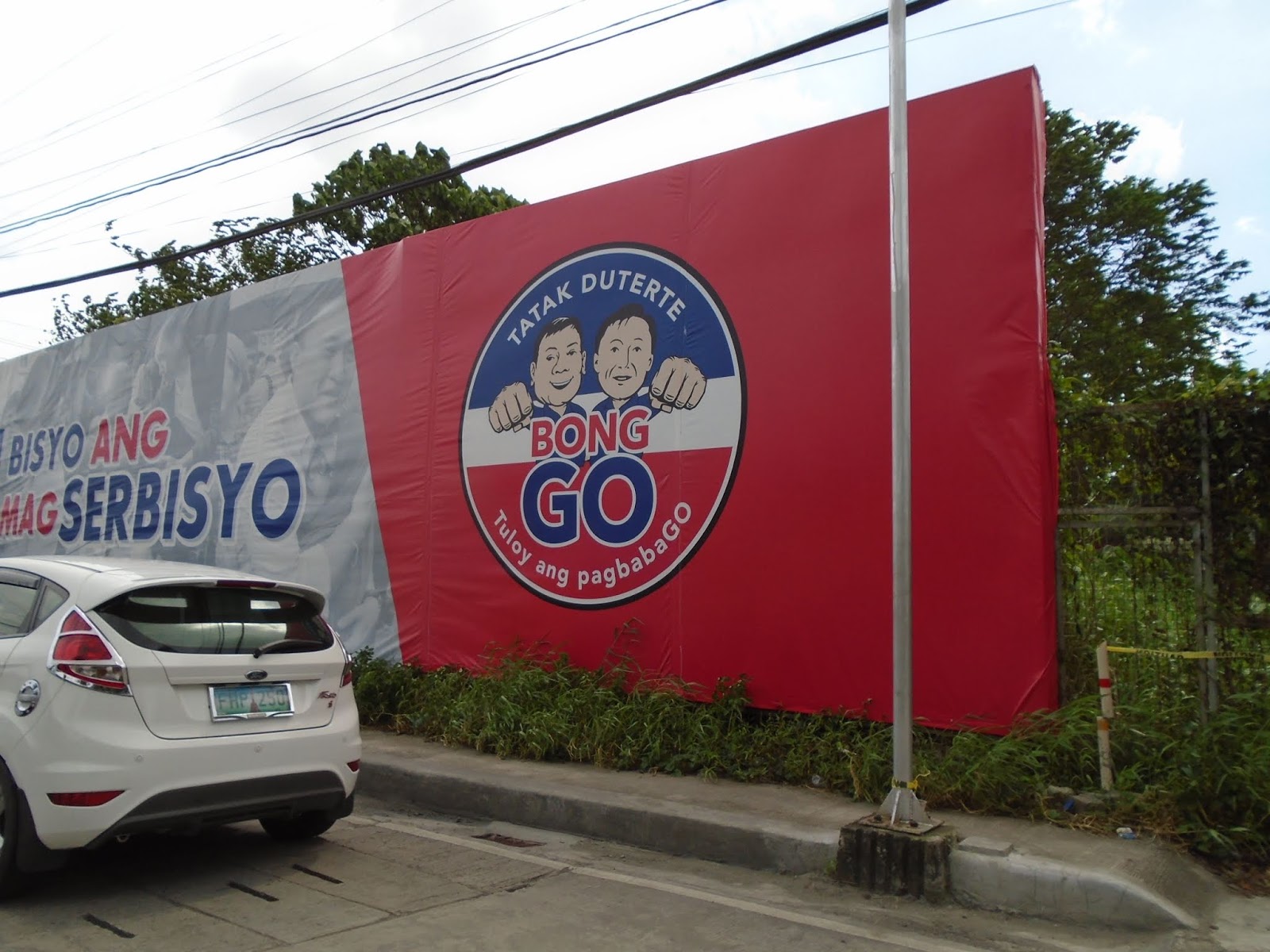 Philippinefails: Gigantic Bong Go Tarp