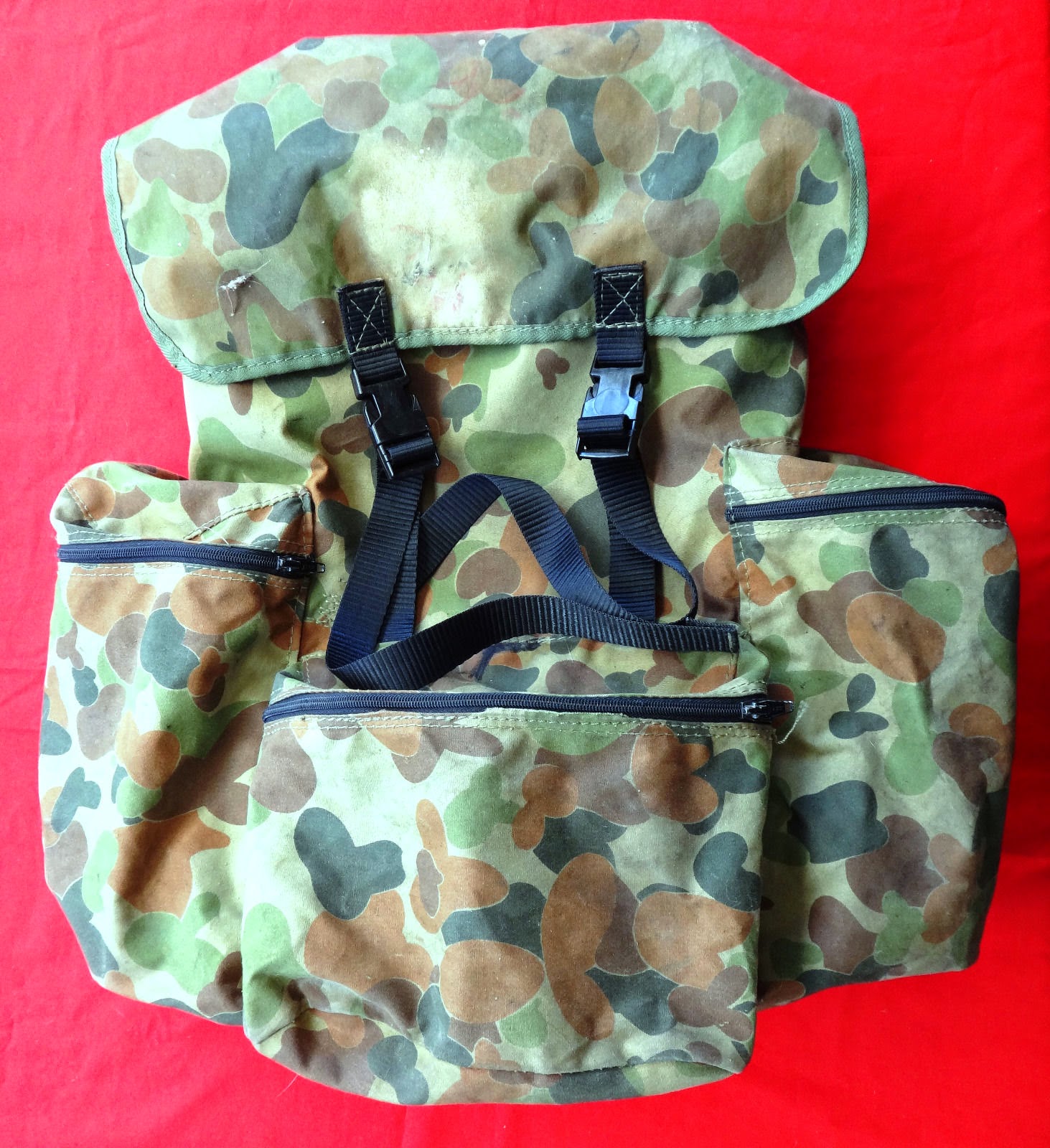 Webbingbabel: Australian Army Webforce DPCU Day Pack 1980s
