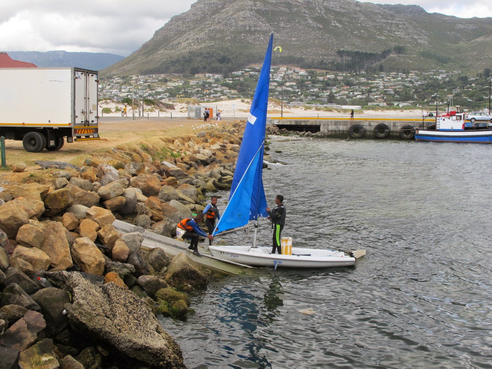 CKD Boats - Roy Mc Bride: The new dinghy launch ramp at the HBYC in ...