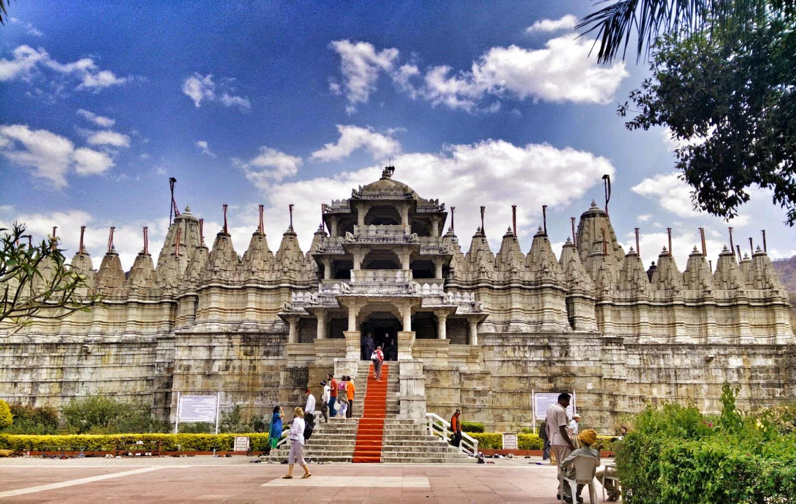 TraveLore: Jain temples of Ranakpur