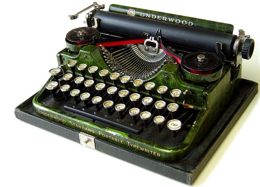 oz.Typewriter: Lee S.Burridge and the Underwood 3 Portable Typewriter