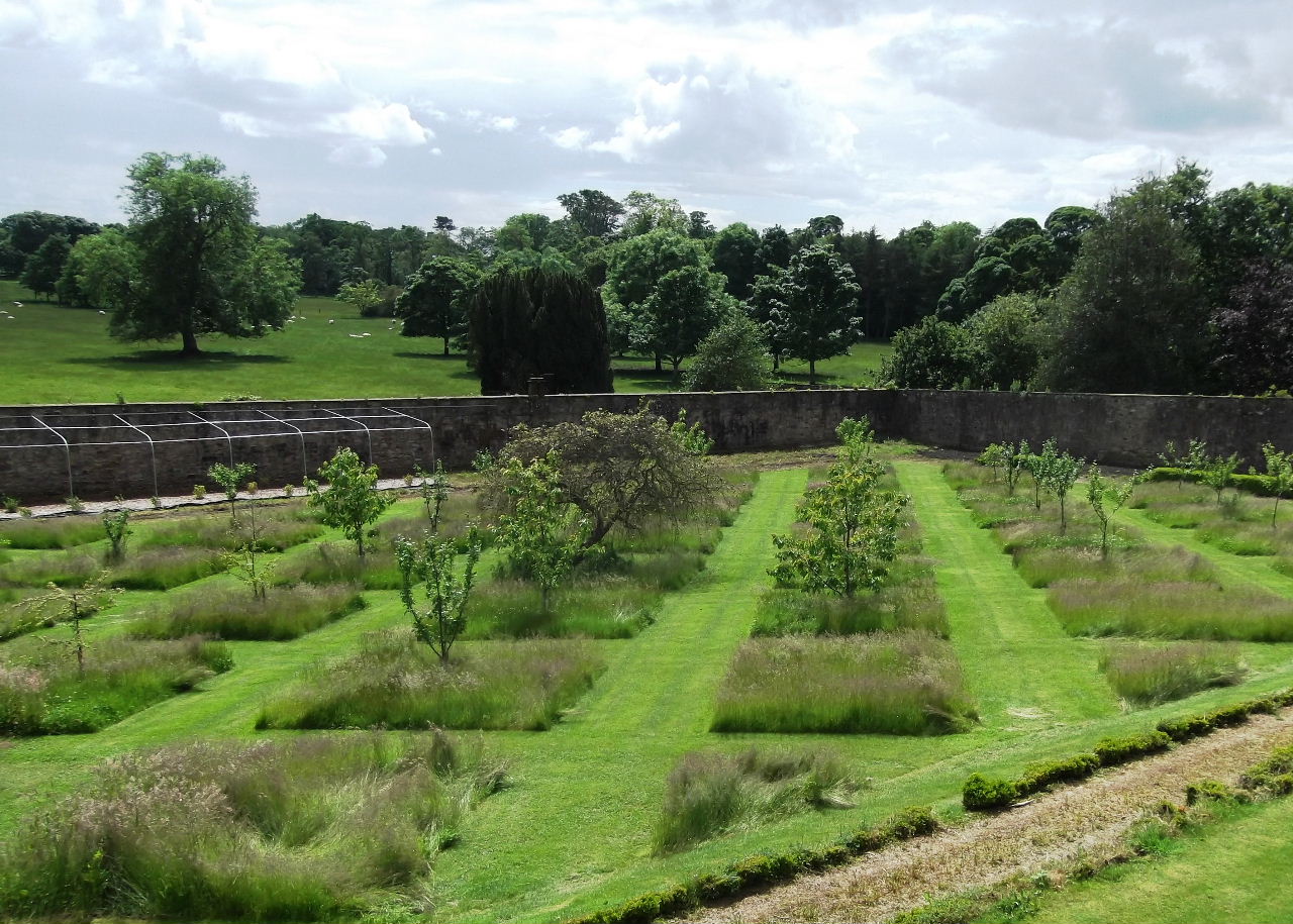 Largo Baywatch: Scotland's Gardens - Balcaskie