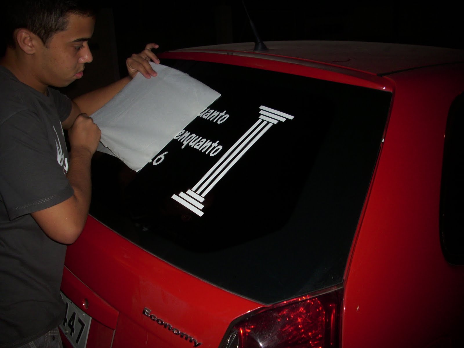 Dica Graphic: Adesivo Personalizado para carro