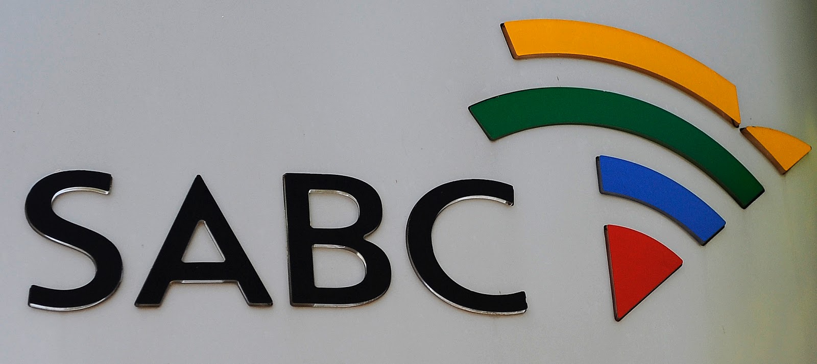 TV With Thinus The SABC Couldn t Cope With Black Friday As Its TV tv-with-thinus-the-sabc-couldn-t-cope-with-black-friday-as-its-tv