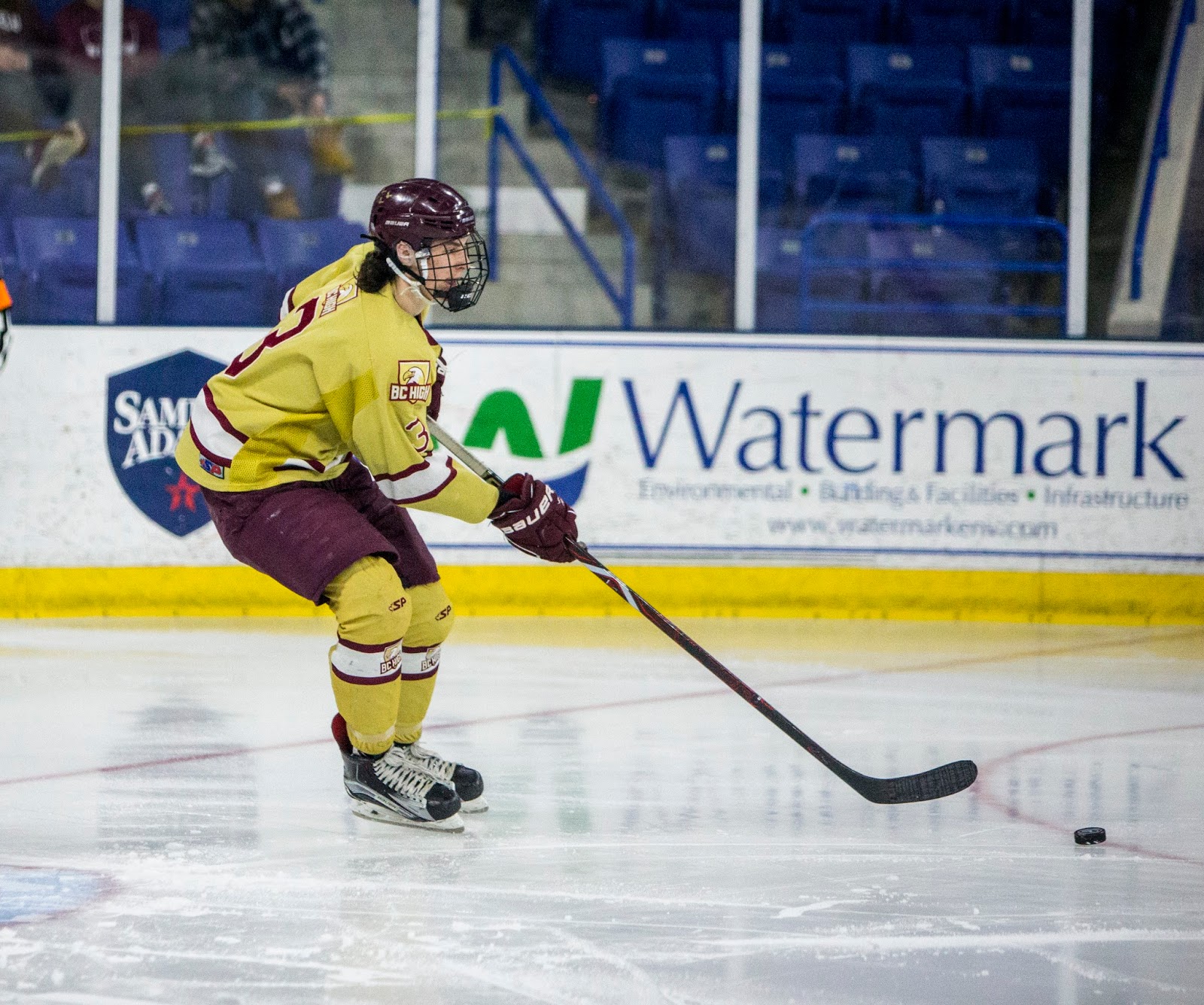 Suite Sports: PHOTO GALLERY: BC High hockey vs Pope Francis in Super 8 ...