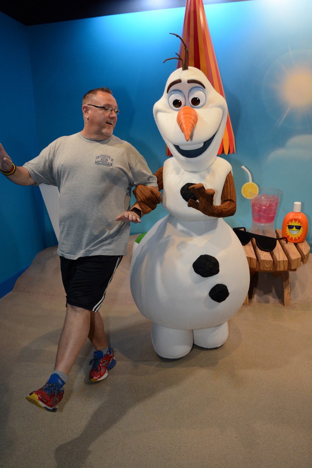 Welcome to MikeandTheMouse: Visit Olaf ‘In Summer’ at the New Celebrity ...