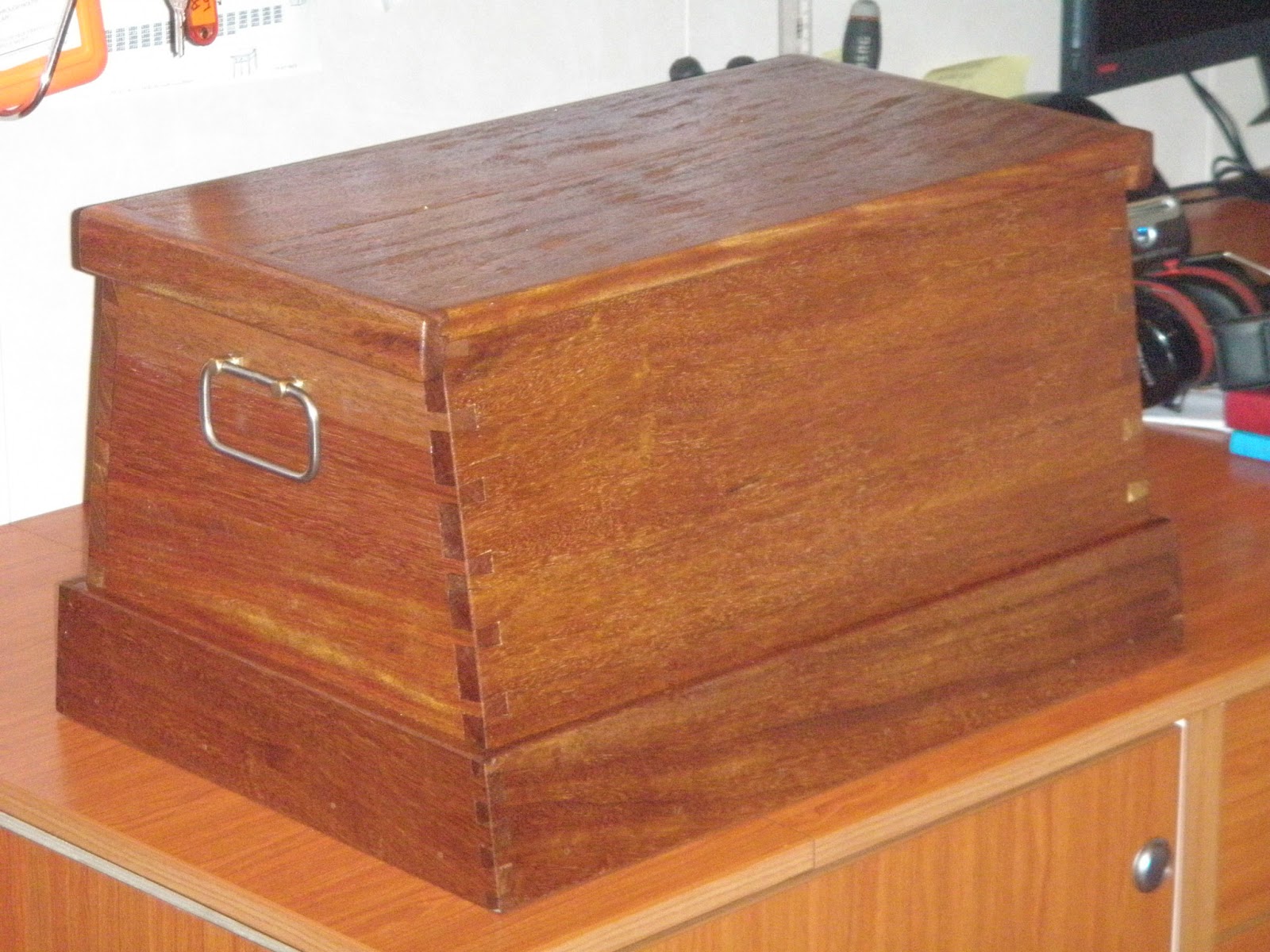 Mulesaw: The finished sea chest