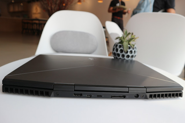 Features of Alienware M15