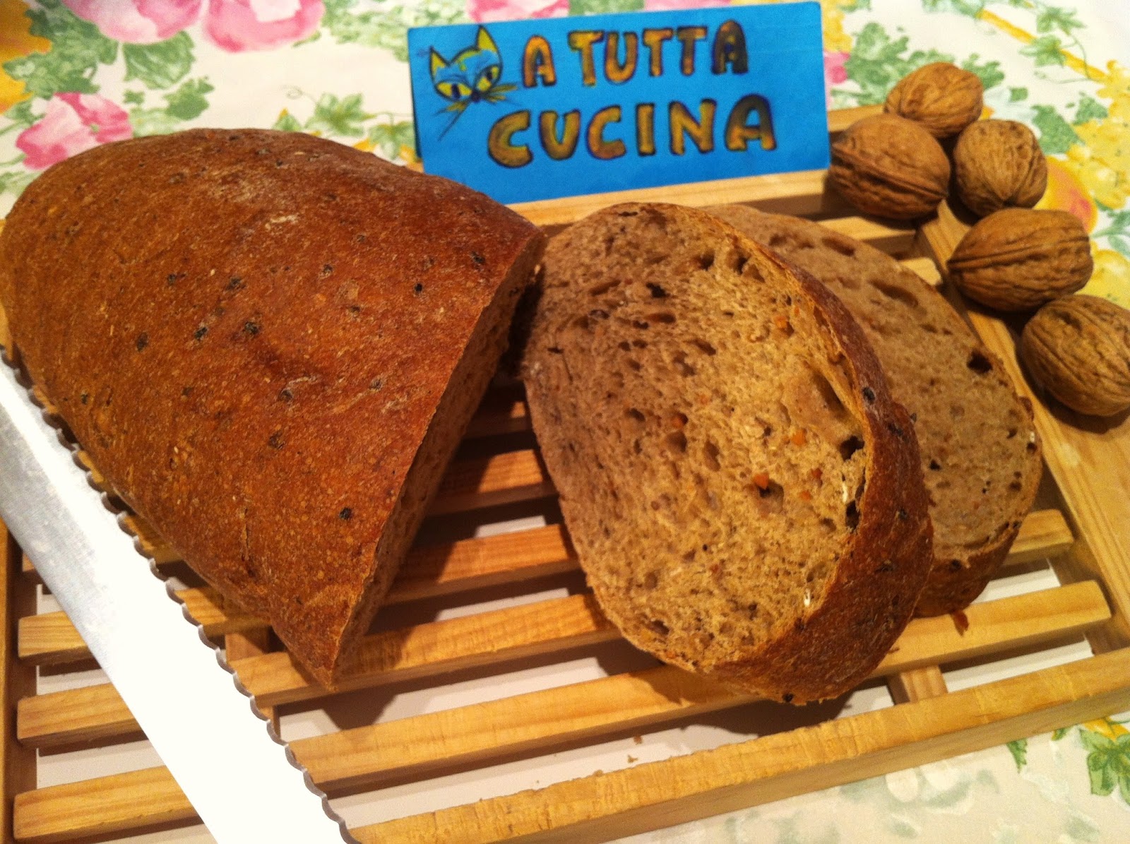 A TUTTA CUCINA: FILONE al FARRO e NOCI