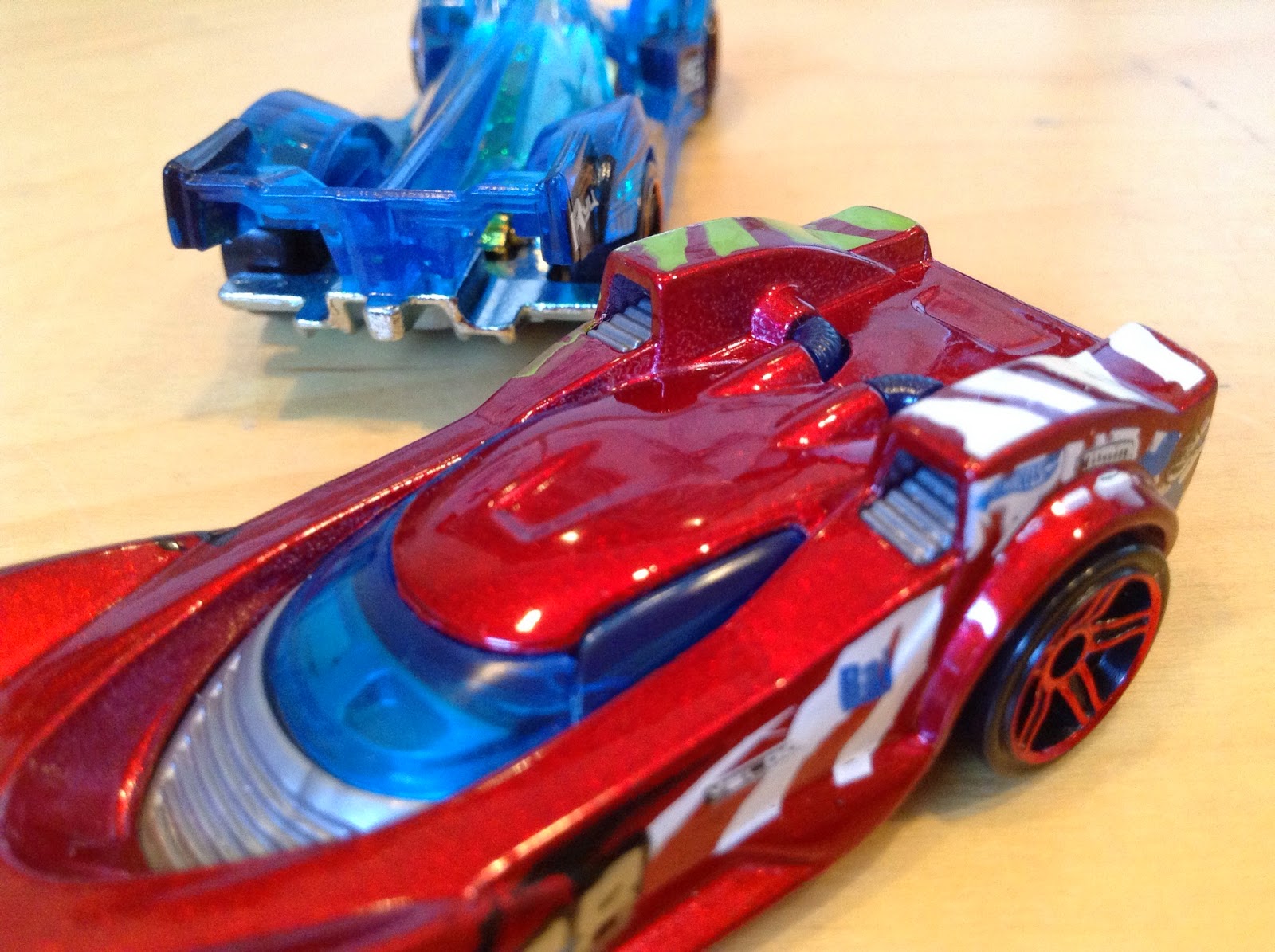 JULIAN'S HOT WHEELS BLOG: Hi-Tech Missile & Scoopa Di Fuego
