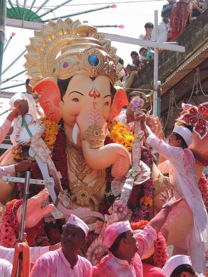 Ganesh Chaturthi Special Different Types of Idol Pictures