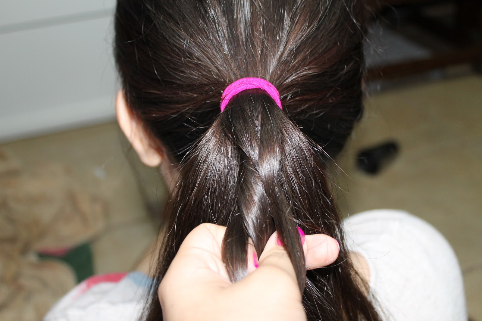 Beauty: Horse Tail Braid (Updated)