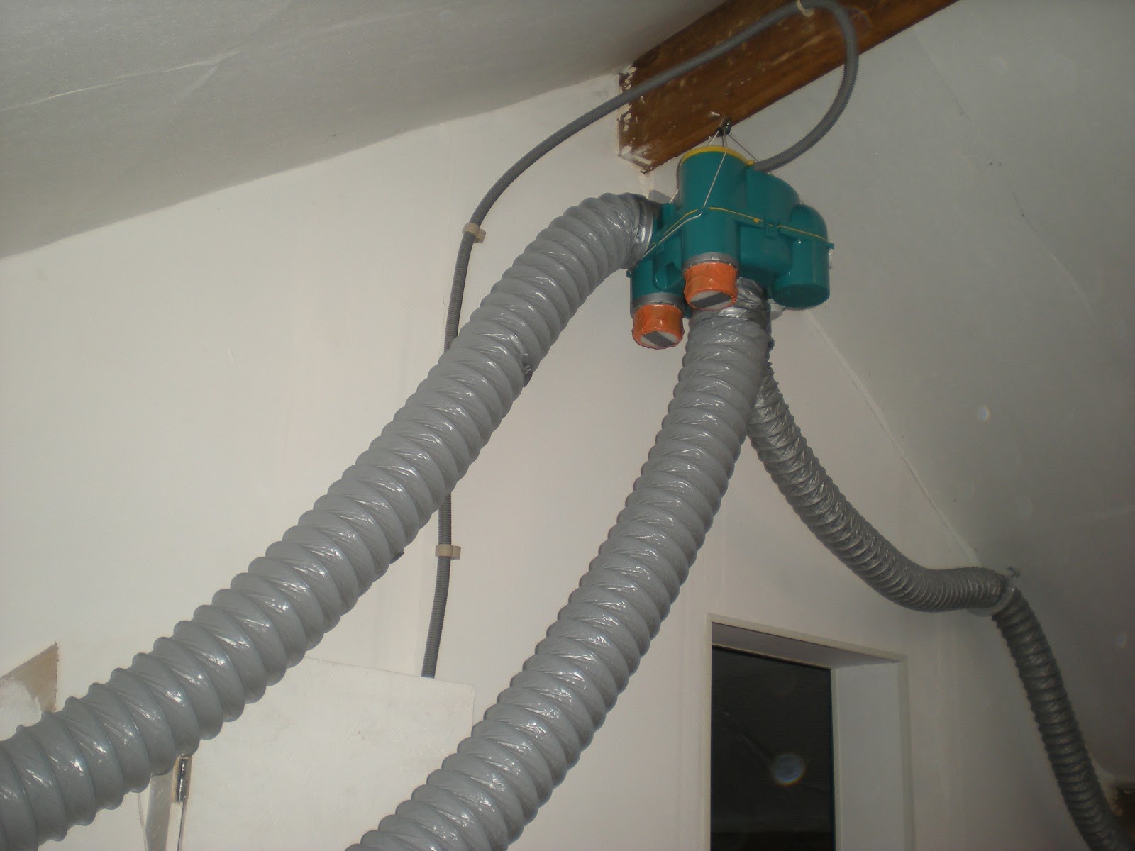 louis: Installation VMC combles