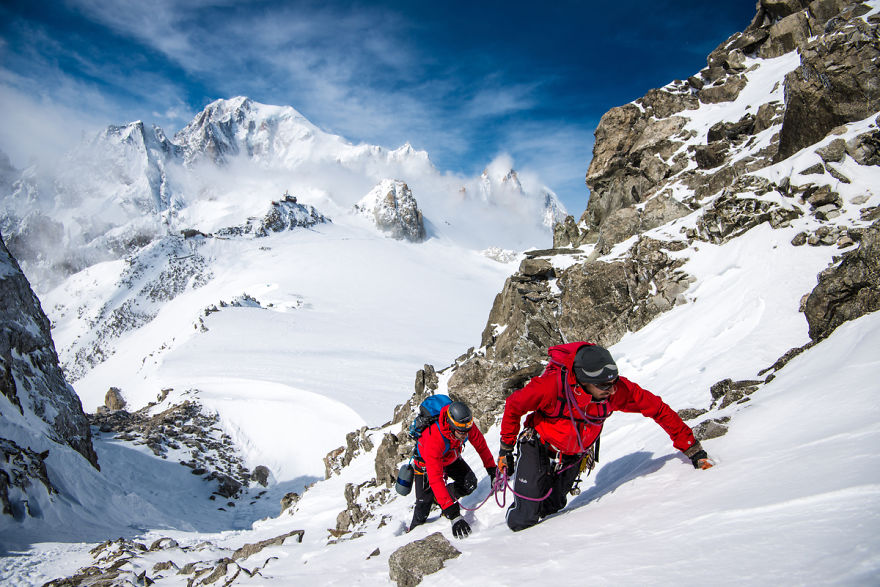 A Postcard With Adrenaline: I Photograph Hikers Climbing The Alps ...