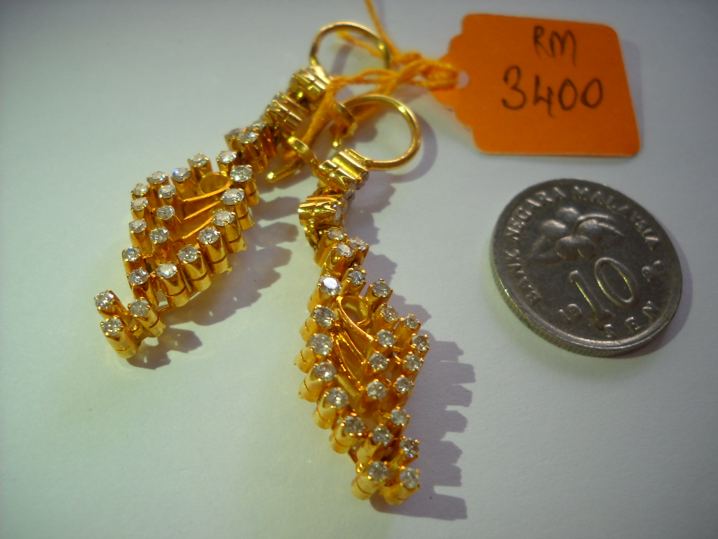 Nazman Enterprise: Subang dan Anting-Anting