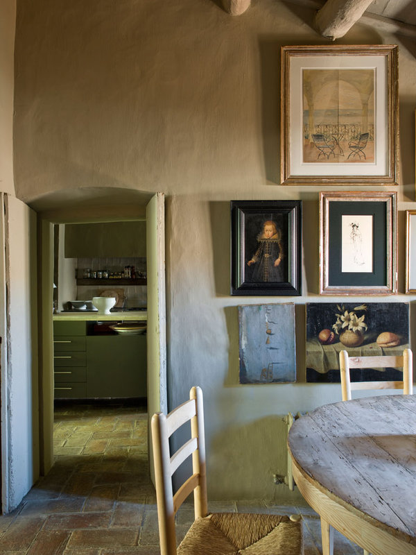 Fascinating farmhouse restoration with beautiful details in Spain