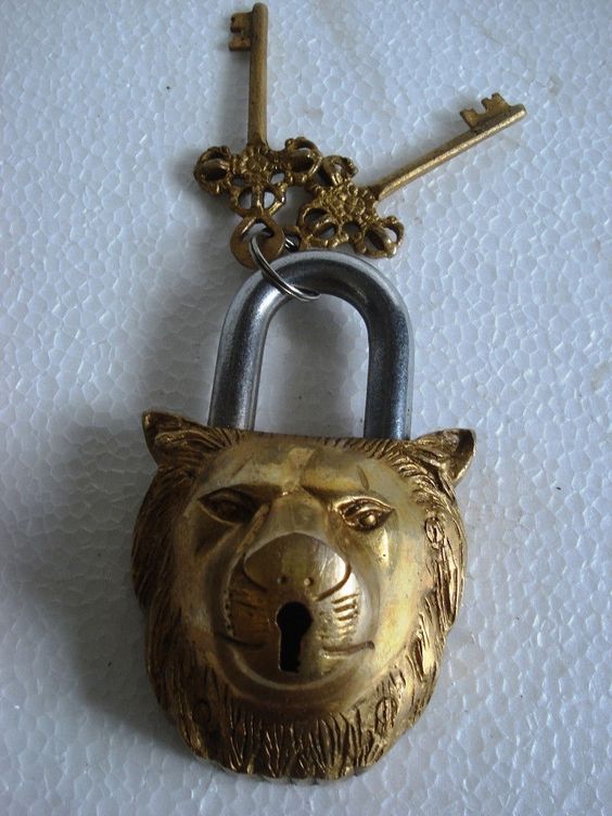 My Paisley World: Collections: Unusual Vintage Padlocks