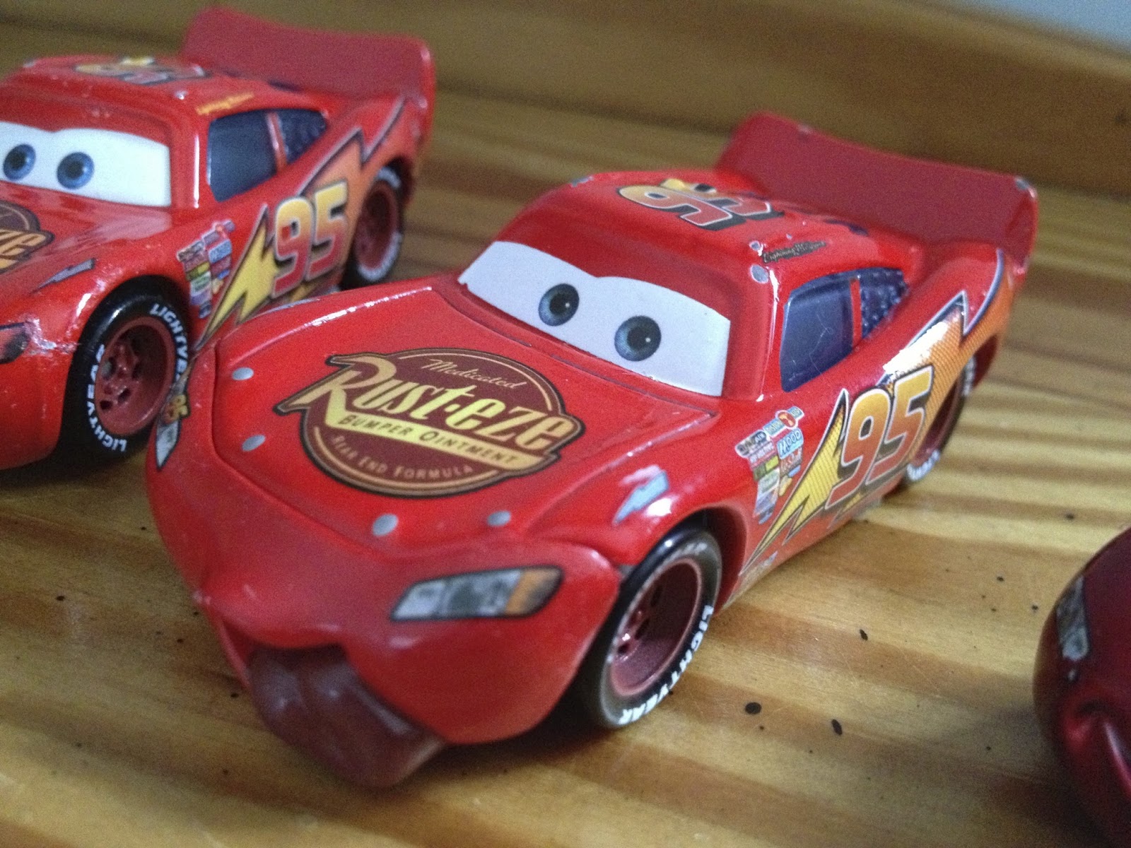 Dan the Pixar Fan: Cars: Loose Lightning Mcqueens