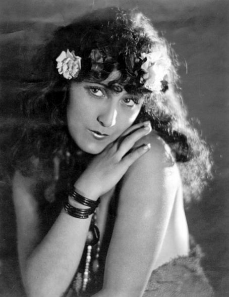 Noir and Chick Flicks: A Tribute to Tinkerbell