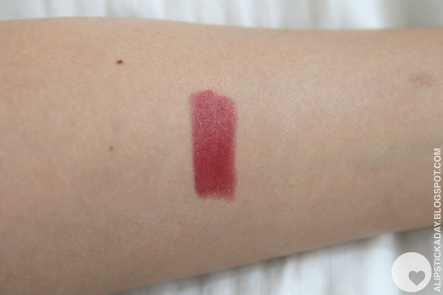 A LIPSTICK A DAY | Lipstick of the day #7 - Chanel Rouge Coco in Rivoli
