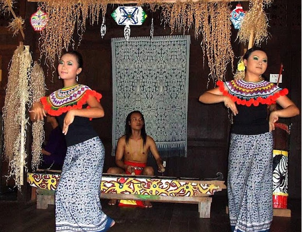 Malaysia's Blog: The Iban people