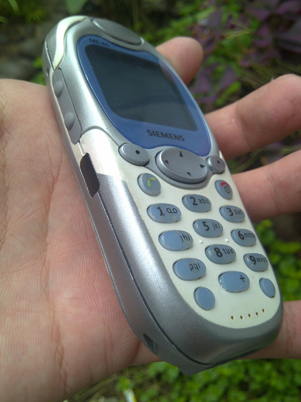 myuniquephones: siemens me45 bogner winter edition