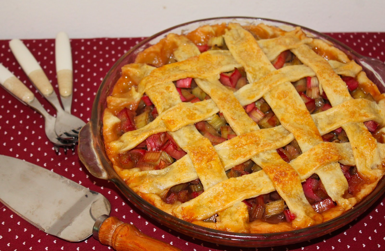 Savory Moments: Rhubarb pie