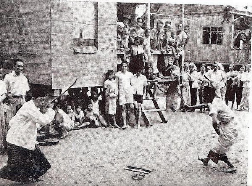 HIDUP BERAWAL DARI MIMPI: Silat Minangkabau/ Minangkabau Martial art