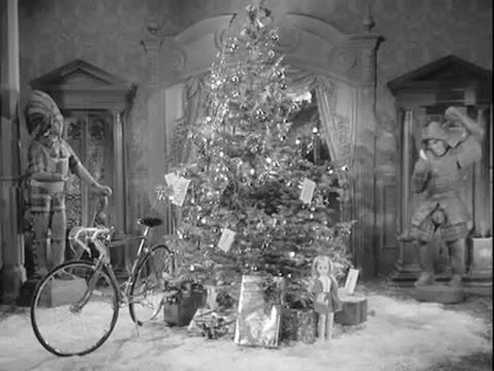 Misfit Robot Daydream: The Addams Family - Christmas With the Addams ...