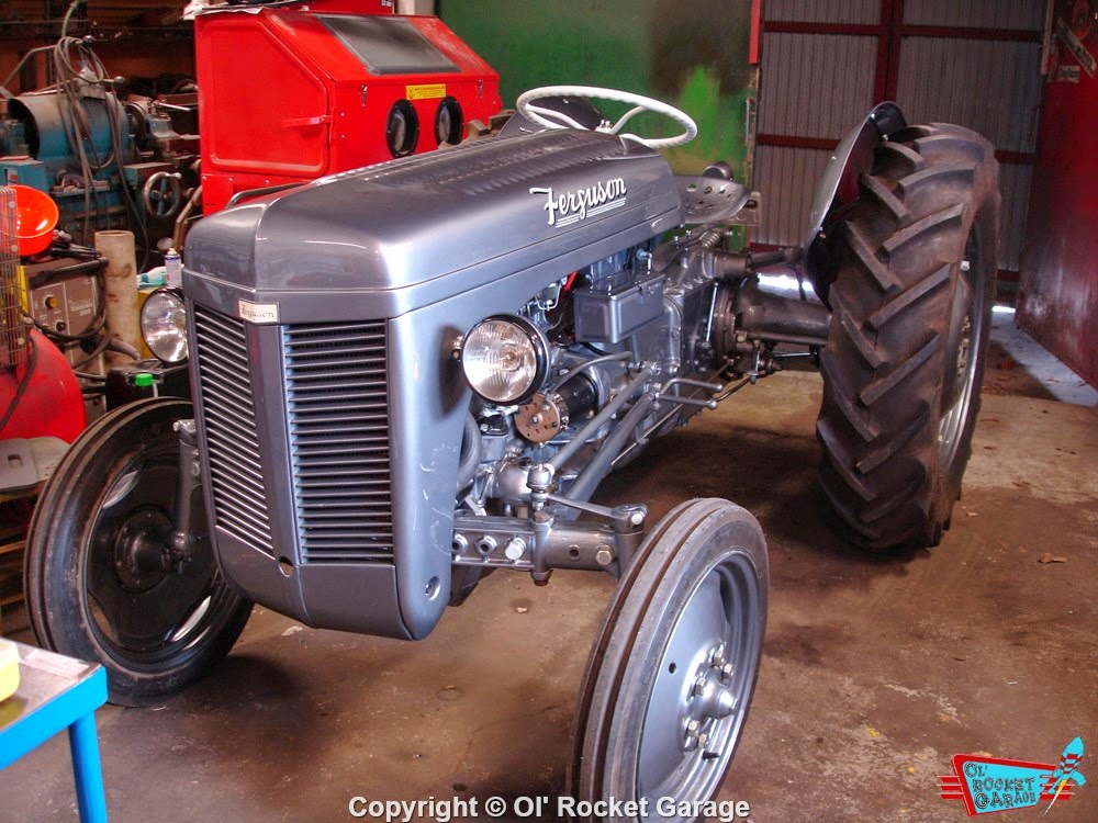 Ol´ Rocket Garage: "Little Grey Fergie"
