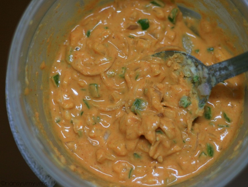 Nan's yum-yums!: Onion and Capsicum Pakoda