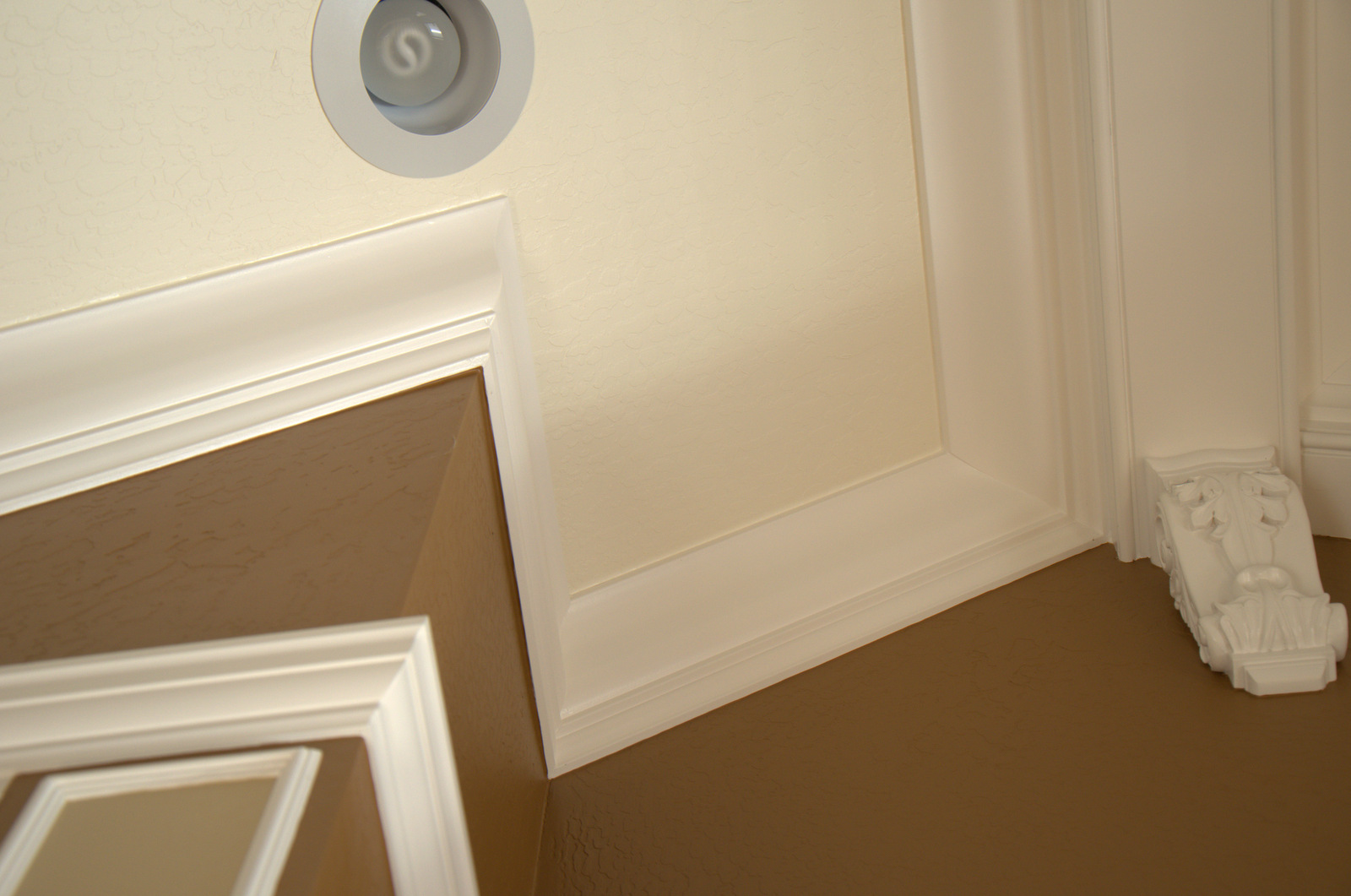 Roof Framing Geometry: Rake Crown Mouldings with No Transitions