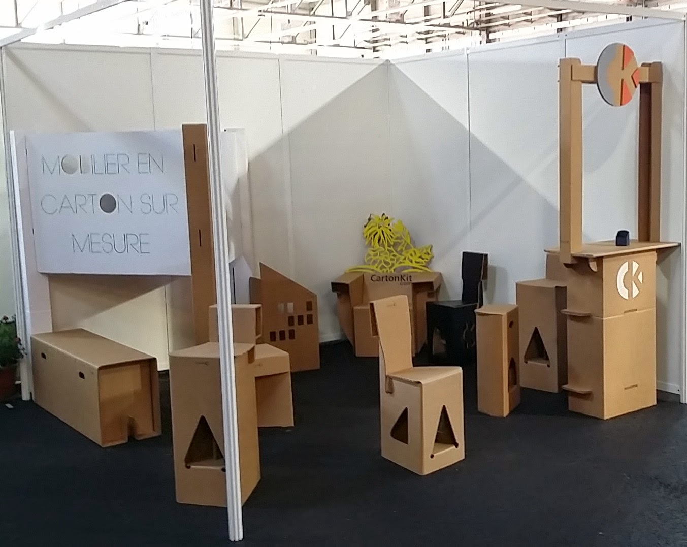 Carton Kit - Créations Objets et Meubles 100 % Carton: octobre 2014