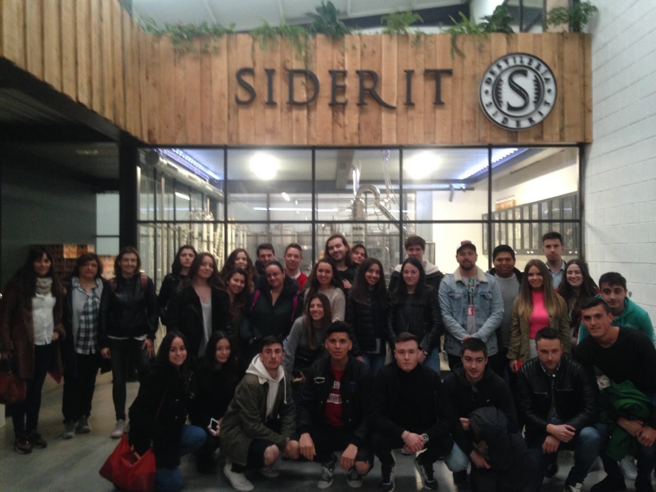 El Rollo de Las Llamas: DESTILERÍA SIDERIT: DE LA CALIDAD NACE EL ÉXITO