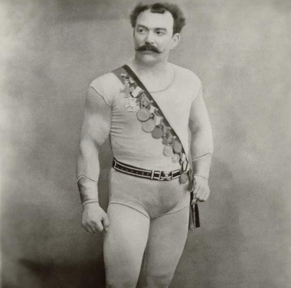 Holodeck: EUGEN SANDOW, O CRIADOR DO FISICULTURISMO