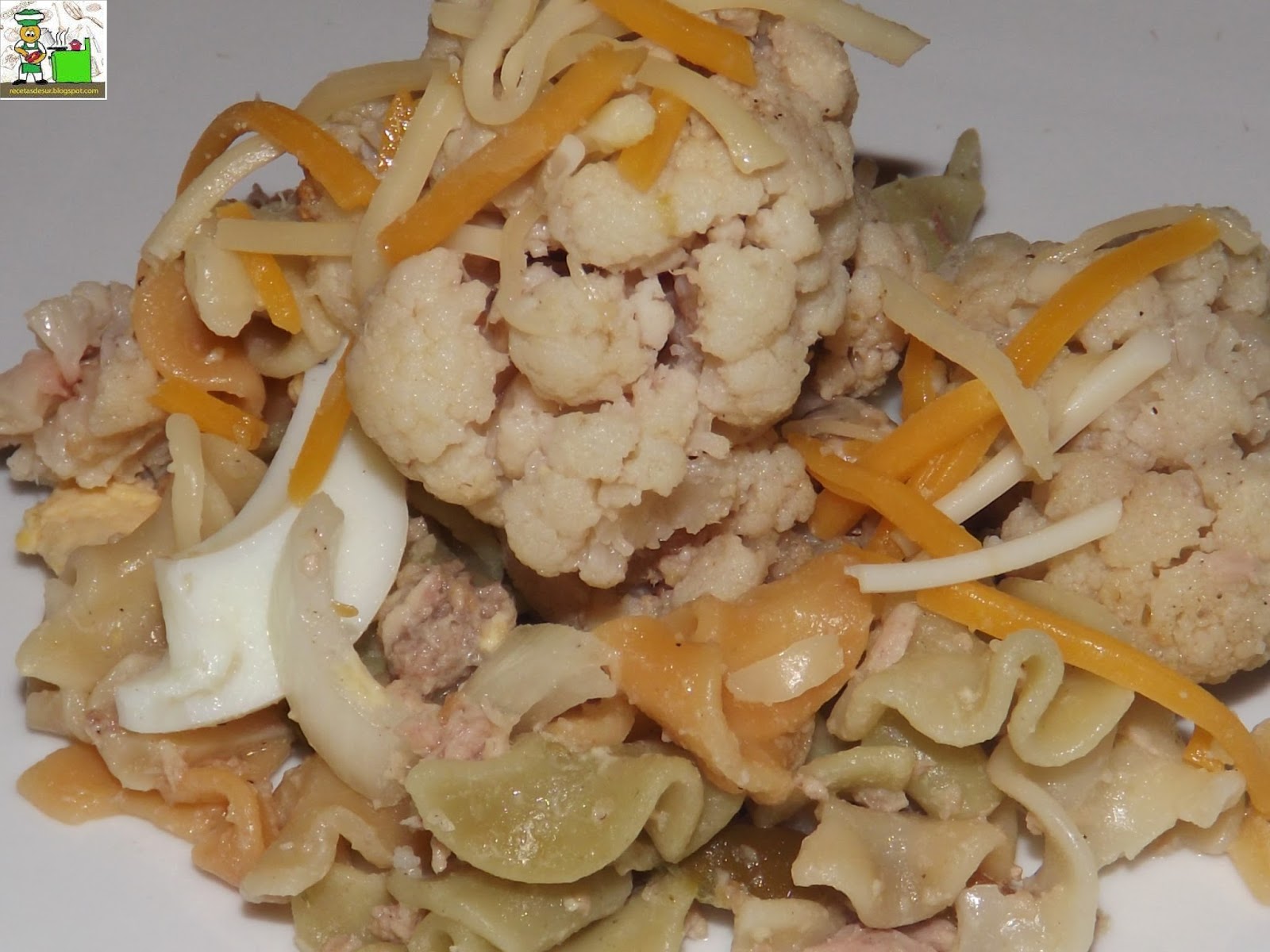 Ensalada de pasta con coliflor