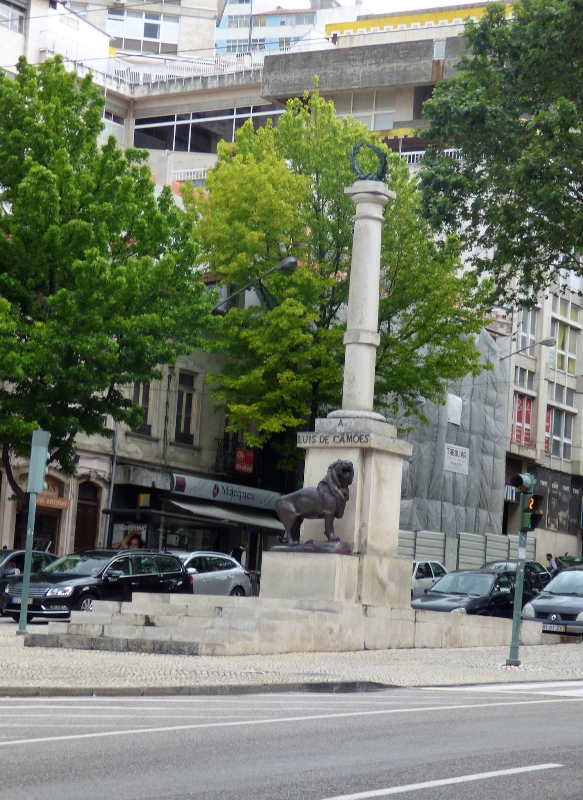 Viajar e descobrir - Centro: Coimbra - Monumento a Luís de Camões