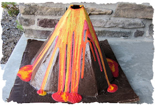 Eclectic Nut: Paper Mache Volcano