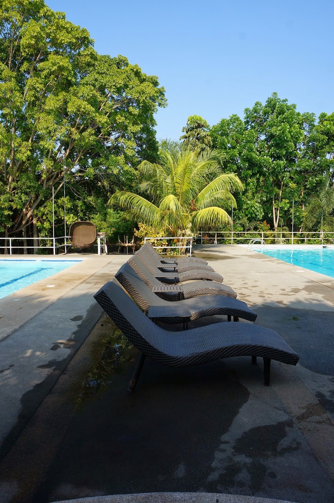 Mom'sHug LIFESTYLE ღ: Little Bridge Pool and Beach Resort.