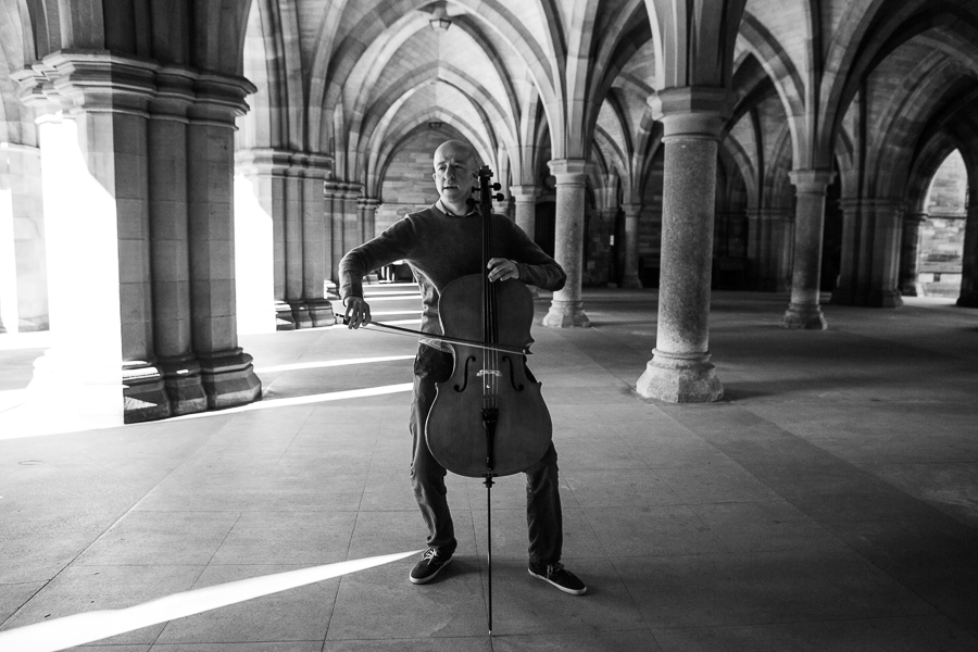 PKIMAGE - Musicnotes: Cellist David Munn