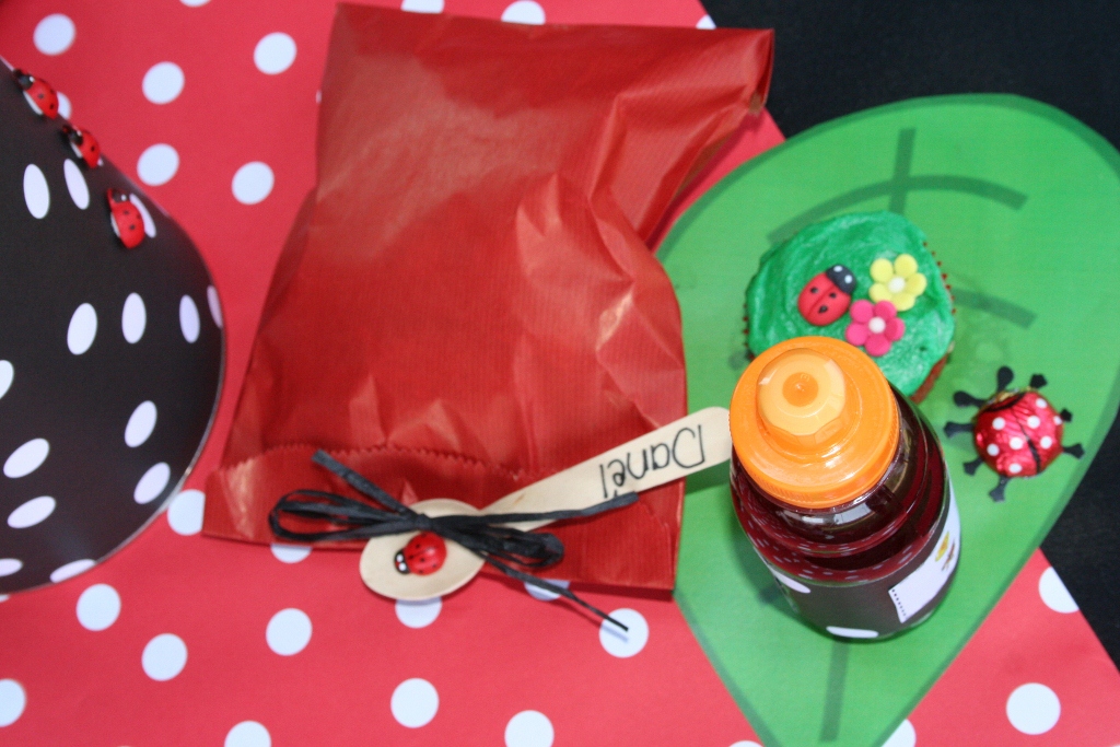 My mamma-wees-ervarings...: Ons hou 'n 'ladybird' partytjie!