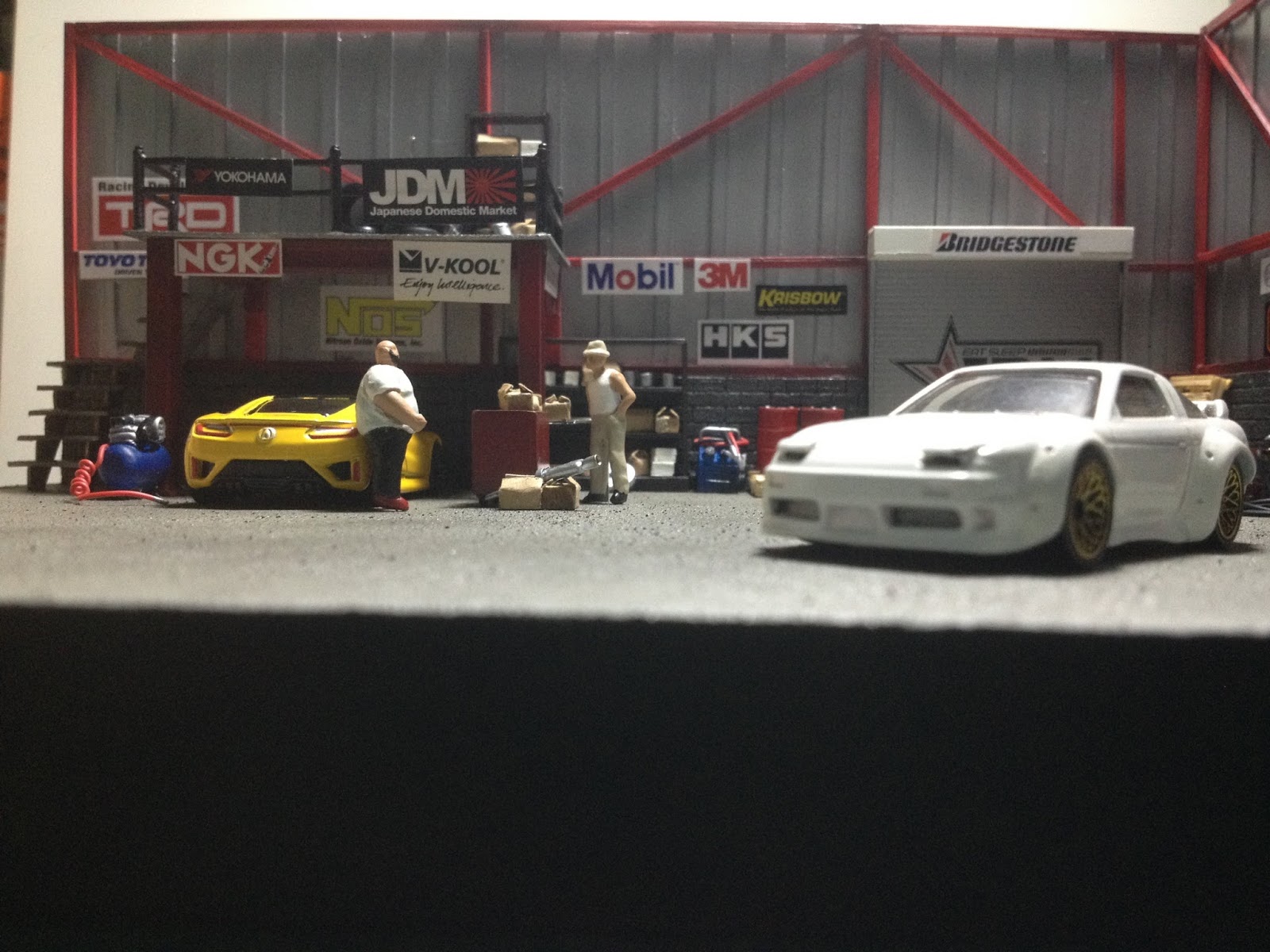 JDM Garage Diorama - Customslim Hobbies