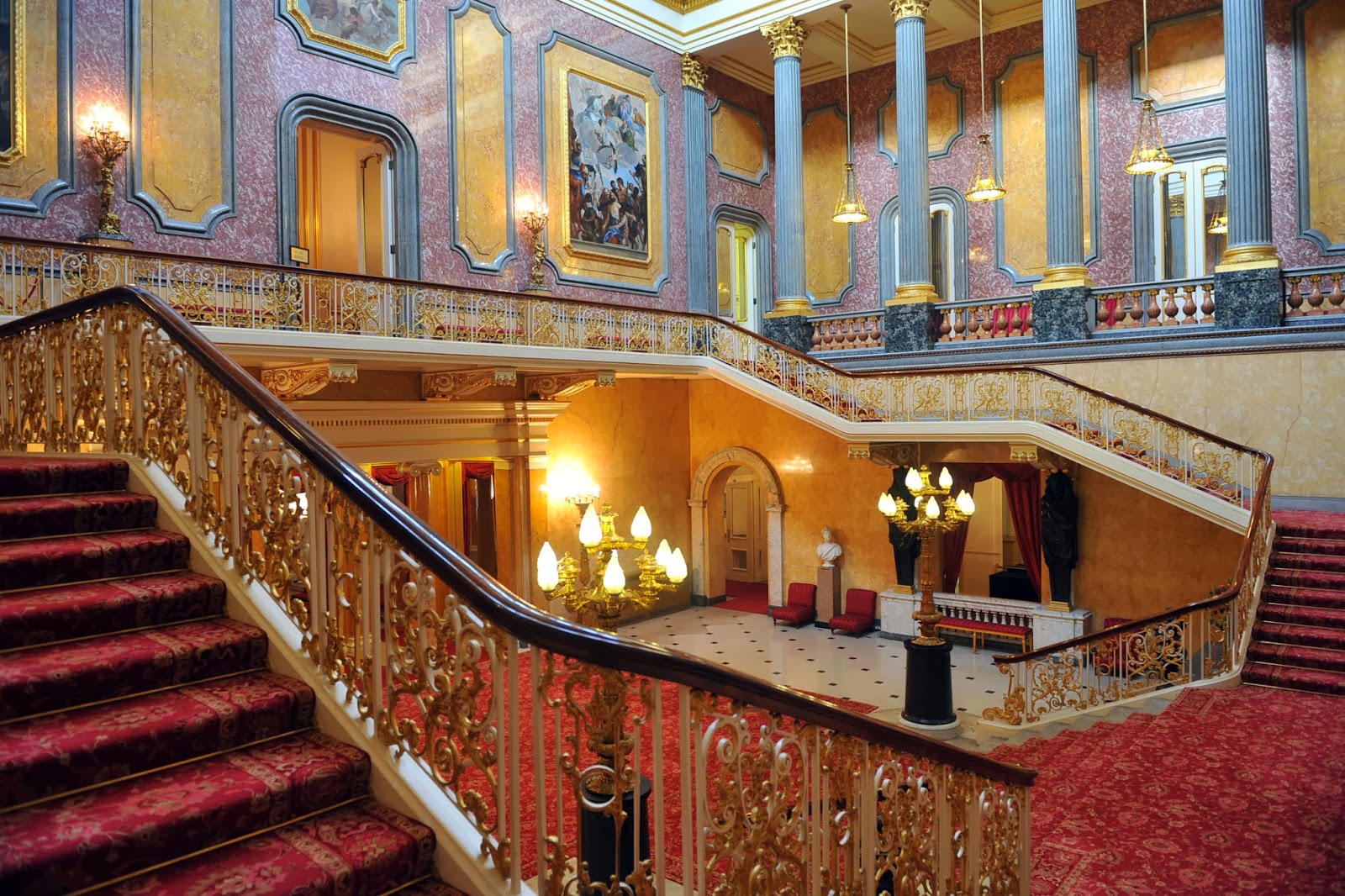 Buckingham Palace City Of Westminster London Tourist Destinations buckingham-palace-city-of-westminster-london-tourist-destinations