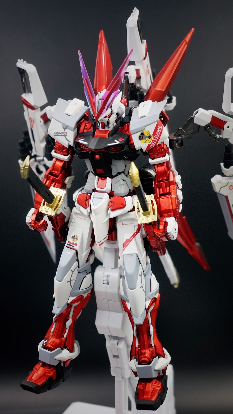 Custom Build: MG 1/100 Gundam Astray Red Dragon